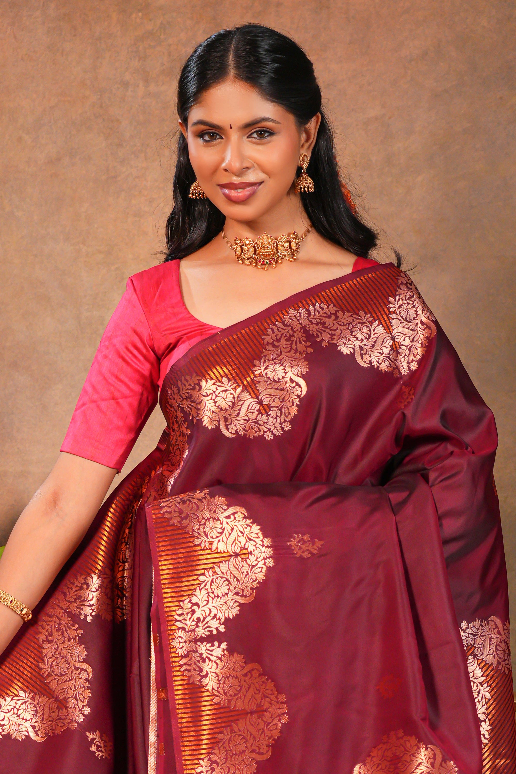 Maroon Semi soft Silk Saree Gold Zari Woven Paisley Motifs with Woven ...